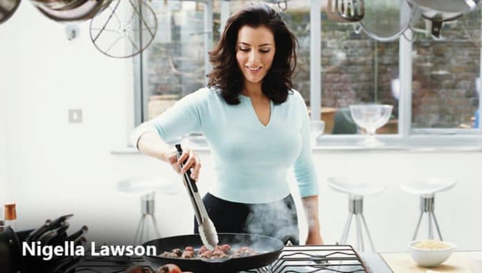 Top 10 Most Famous Female Chefs In The World - Gossipment